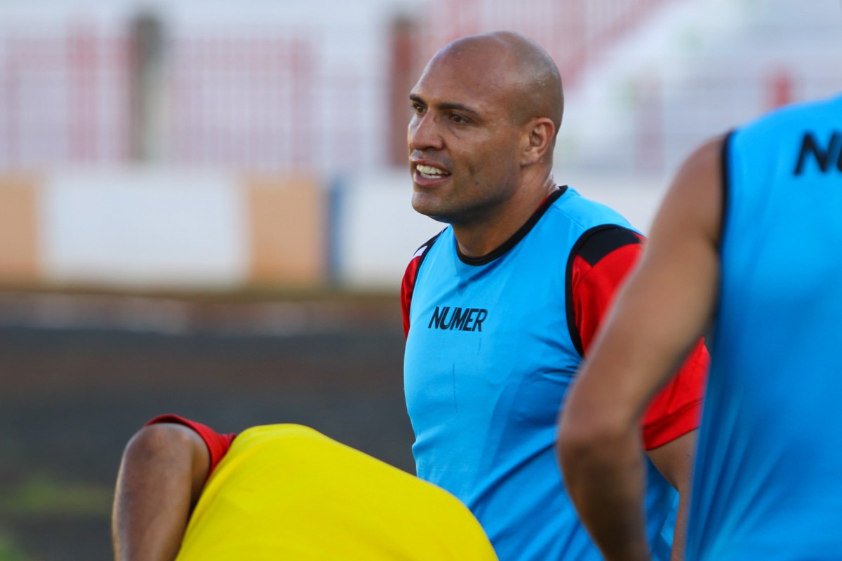 Edno agradece Botafogo-SP, prevê sucesso e diz que pediu para encarar o ...