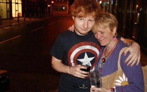 Mãe de Ed Sheeran vira professora de música após sucesso do filho ...