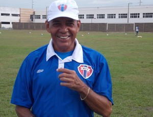 Meinha encaminha acerto com o Imperatriz e chega na manhã de terça ...