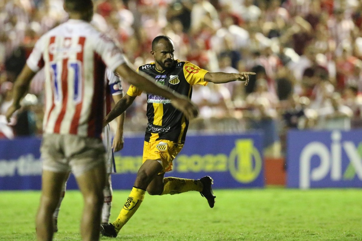 Brusque anuncia atacante Cléo Silva, ex-Novorizontino | brusque | ge