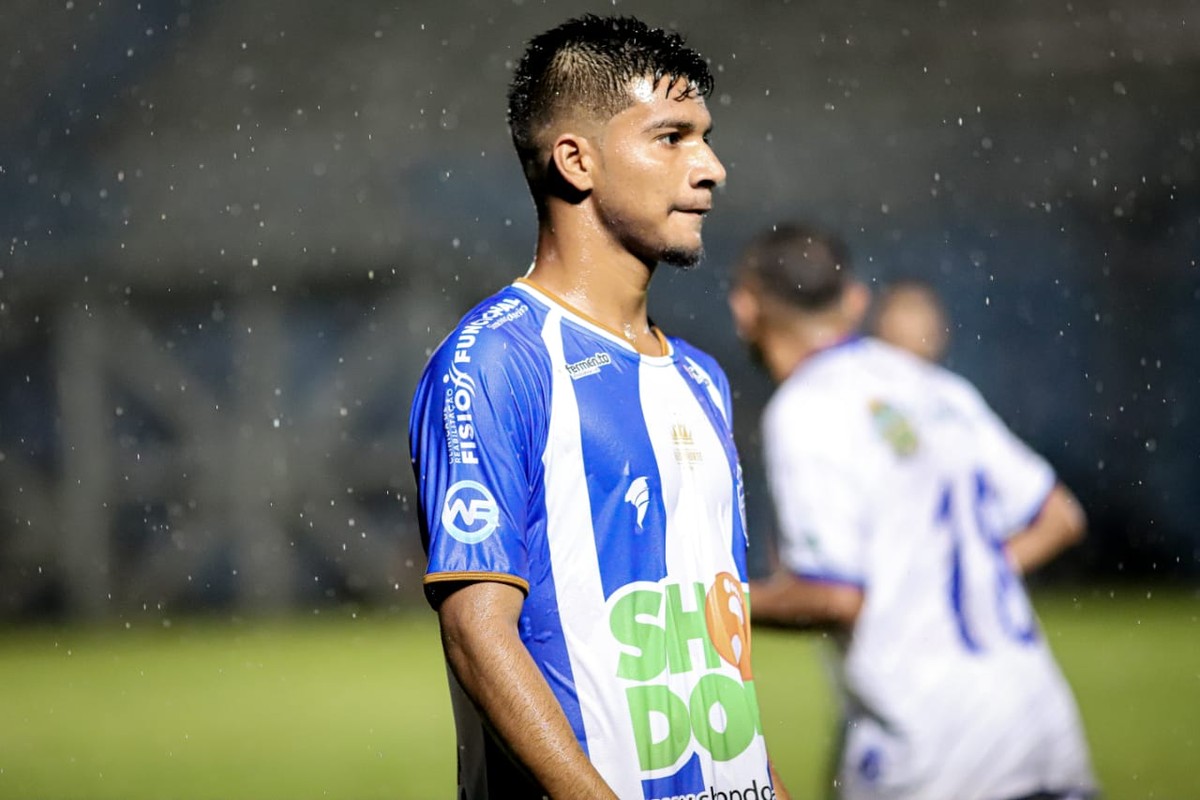 Mas já? Anunciado há quatro dias, Negueba não treina mais pelo Fast e ...