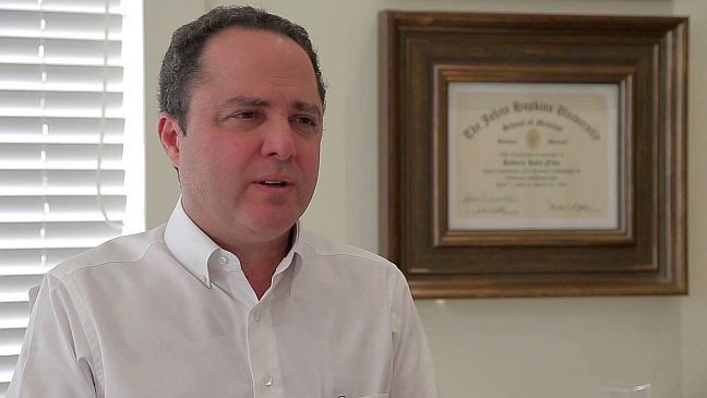 Com febre e tosse, Roberto Kalil faz teste e se isola | Lauro Jardim ...