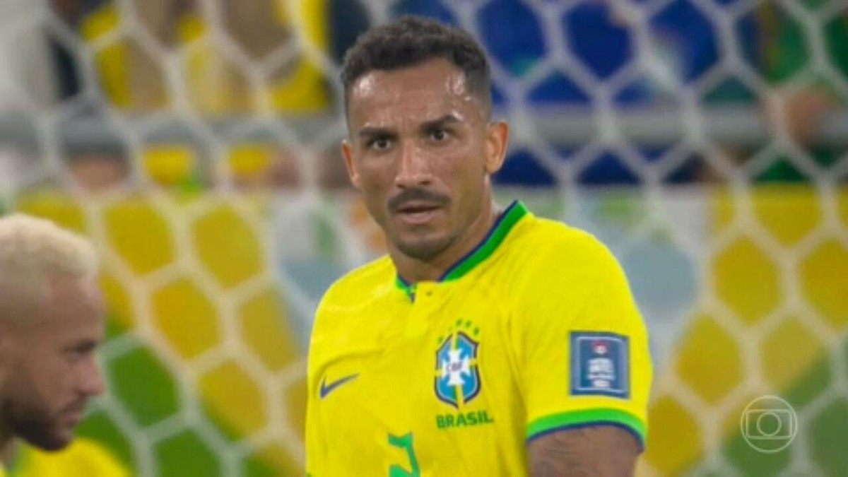 Danilo, lateral da Seleção, aprendeu a ser versátil dentro e fora de ...