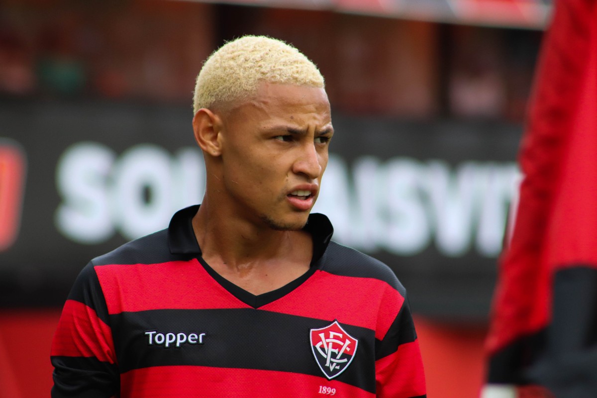 Exame detecta lesão, e Neilton fica fora de combate pelos próximos ...