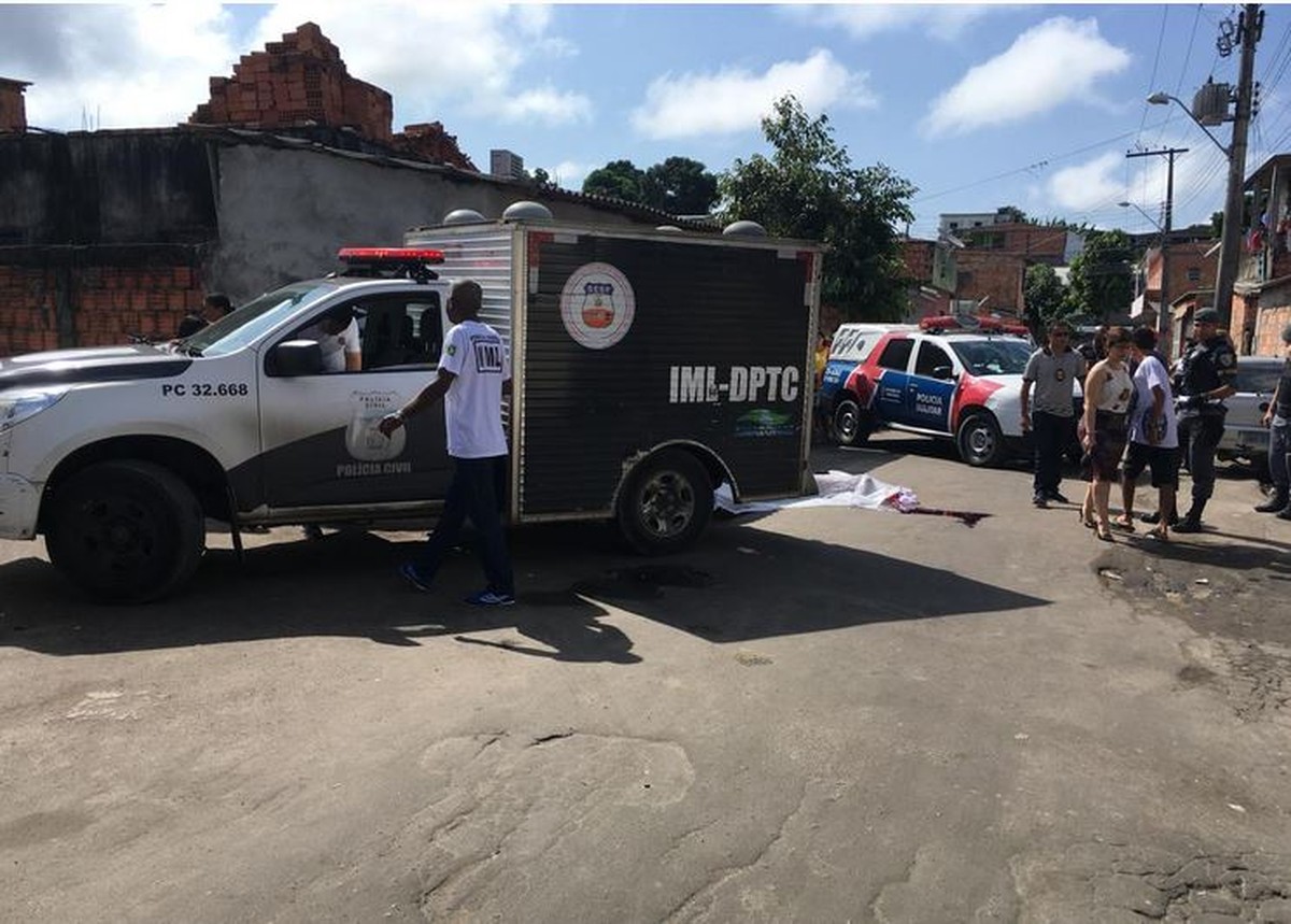 Polícia é Acionada Durante Tiroteio E Encontra Homem Morto Na Zona
