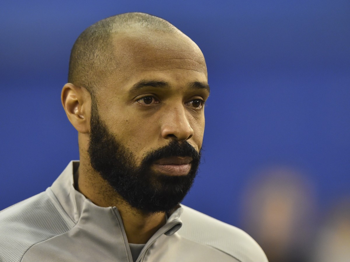 Henry se declara ao Arsenal e diz que gostaria de treinar o clube ...