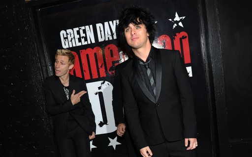 Como Trump ajudou o Green Day a voltar às paradas britânicas - GQ | Cultura
