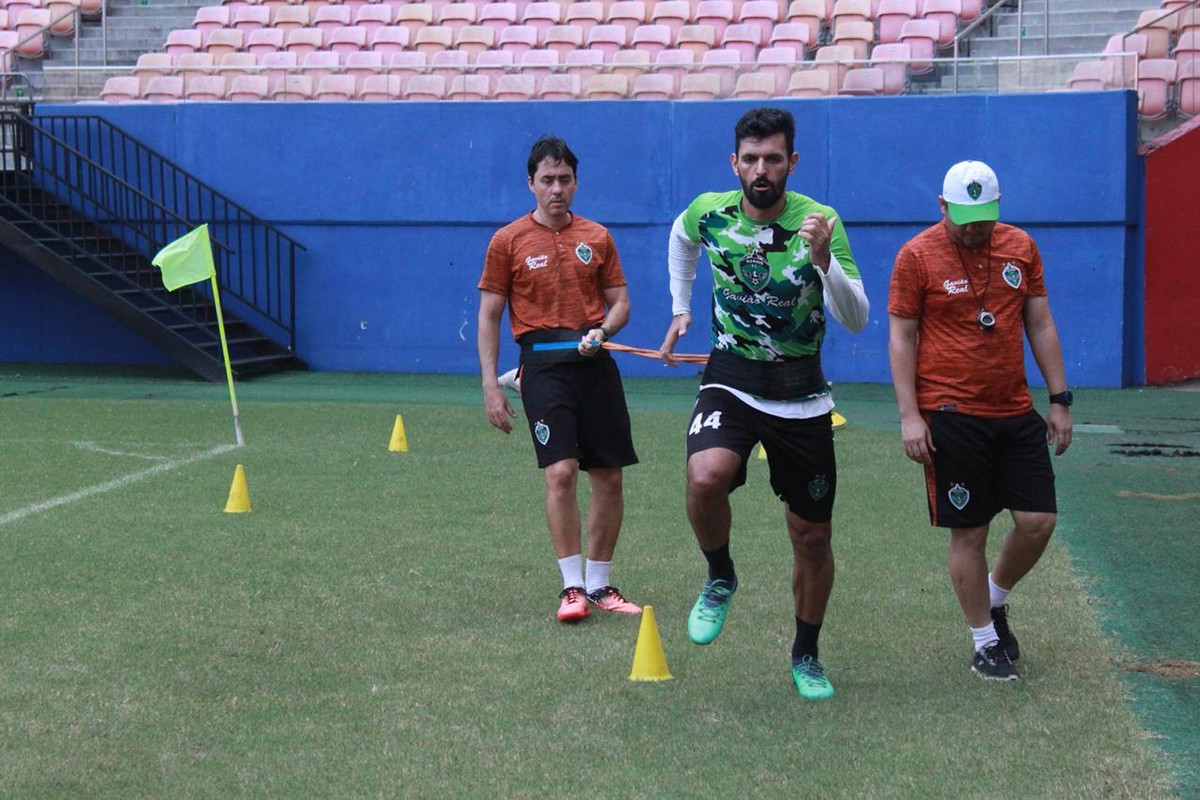 Patrick Borges volta a treinar com o time e vira opção para o jogo ...