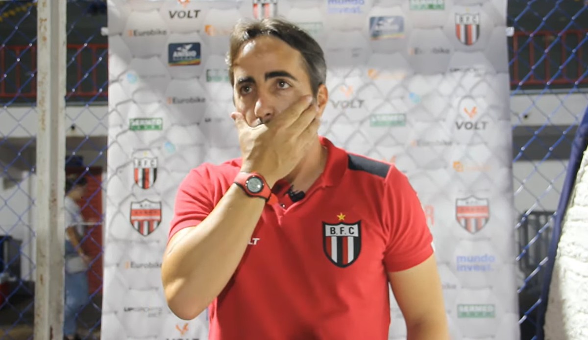 Zago lamenta critério da arbitragem e diz que revés do Botafogo-SP foi ...