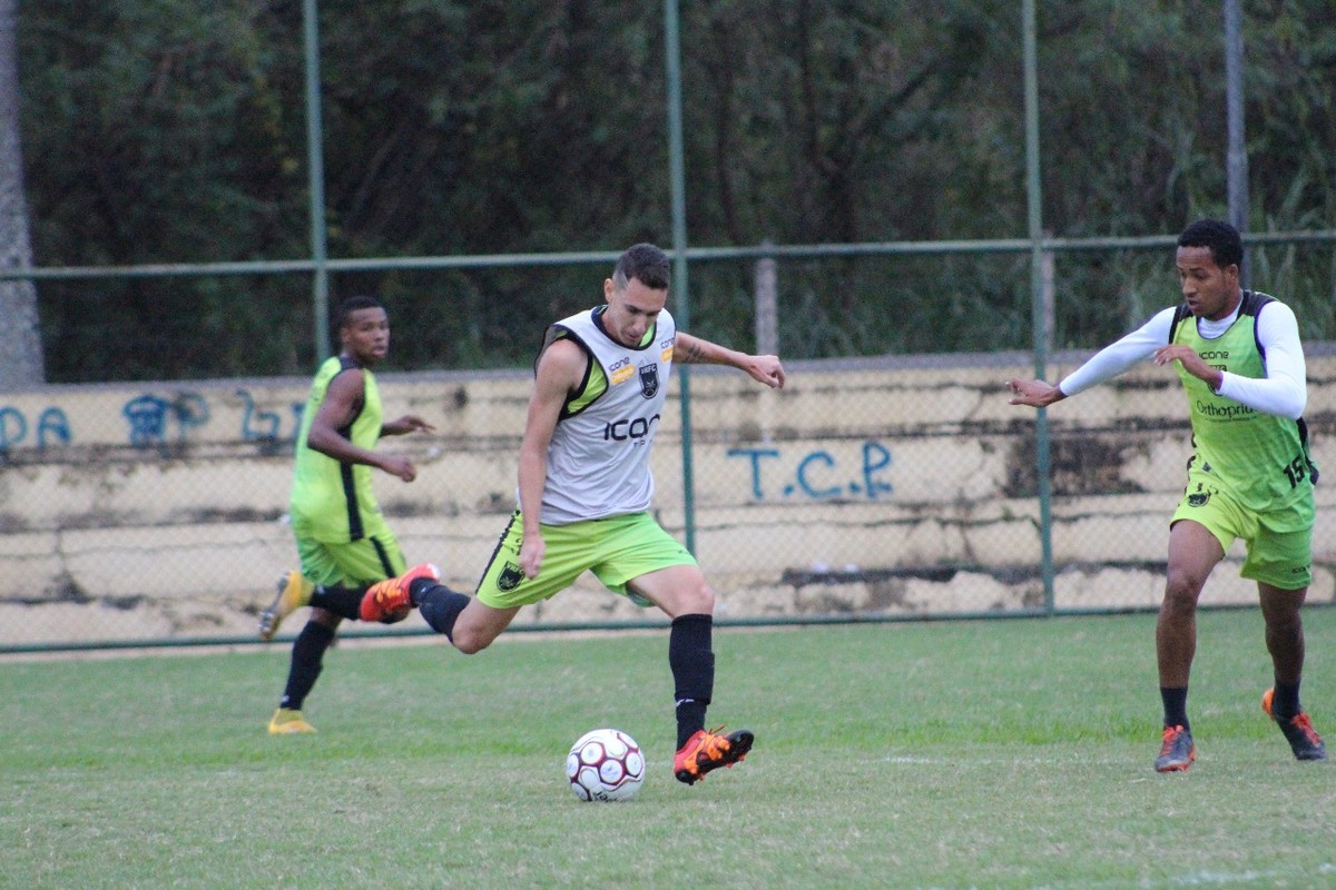 Higor Leite renasce com gol e se emociona com nova chance no Voltaço ...