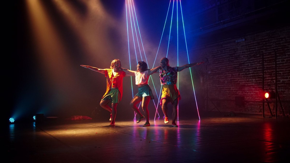 Espetáculo de dança 'Arranca!' realiza apresentações no Teatro Hermilo ...