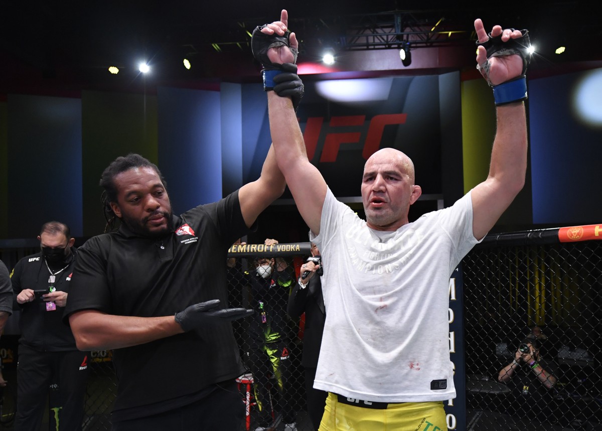 Glover Teixeira aparece como n°1 entre desafiantes no meio-pesado do ...
