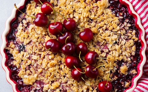 Experimente essa receita de torta de cereja americana - Casa Vogue ...
