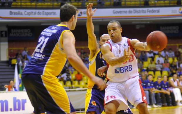 Após 3 temporadas e 2 títulos do NBB, Vidal deixa o comando do Brasília ...