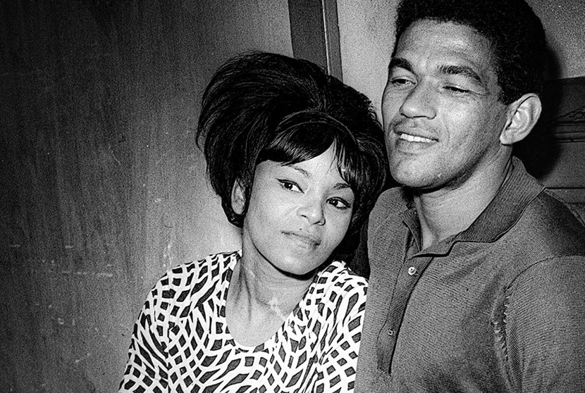 Assistir Elza e Mané - Amor em Linhas Tortas online no Globoplay