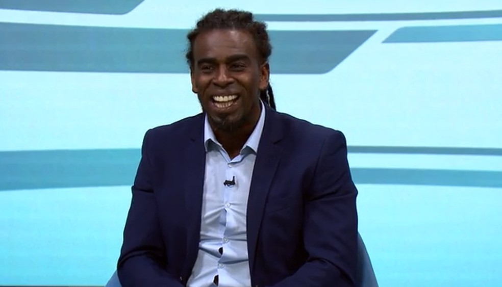 No "Grande Círculo", Tinga chora com infância e lembra racismo: "O pior ...