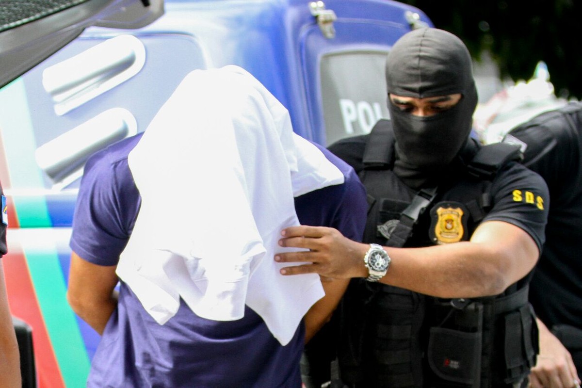 Empresário Foragido De Operação Contra Crimes Tributários é Preso Na