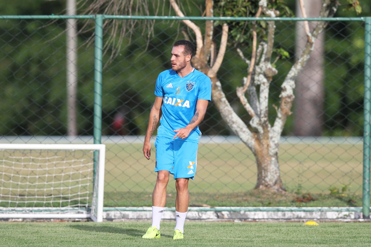 Presidente do Avaí confirma retorno de Capa e Pedro Castro | futebol | ge