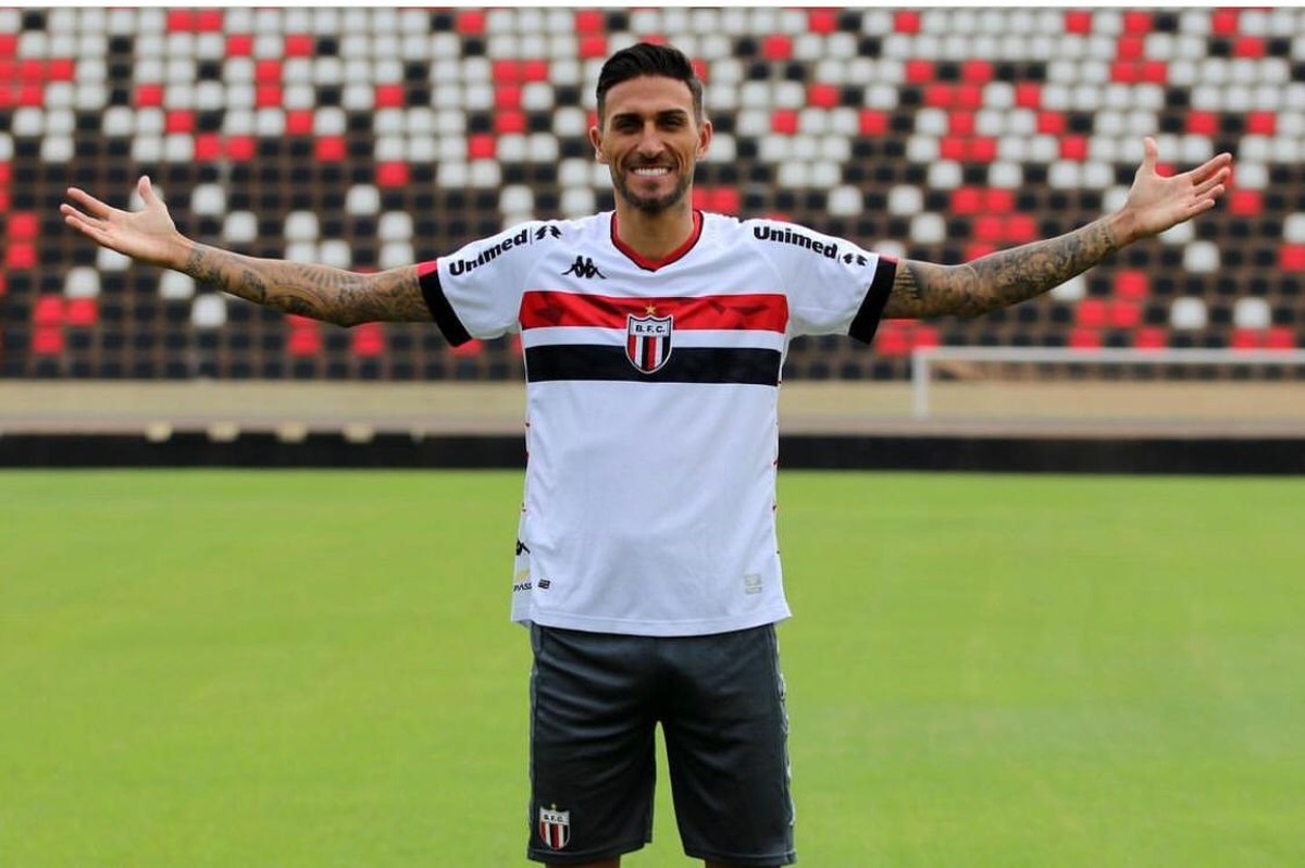 De volta ao Brasil após temporada no Japão, Rafael Marques defenderá ...