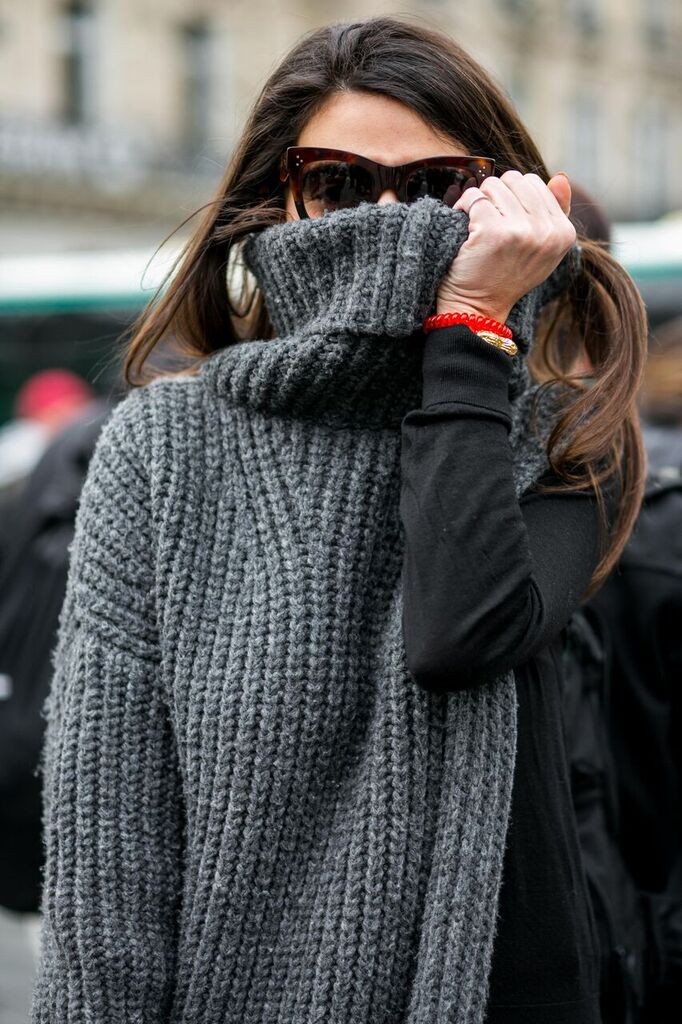 Street style: cores lavadas adocicam as ruas da semana de moda de Paris ...