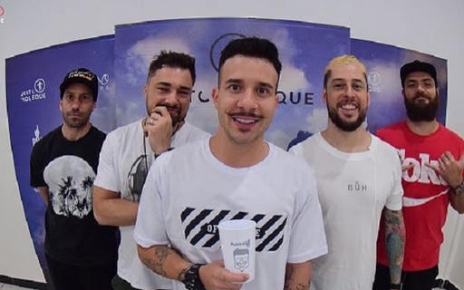 Jeito Moleque remarca show virtual e fãs apontam 'climão' com ...