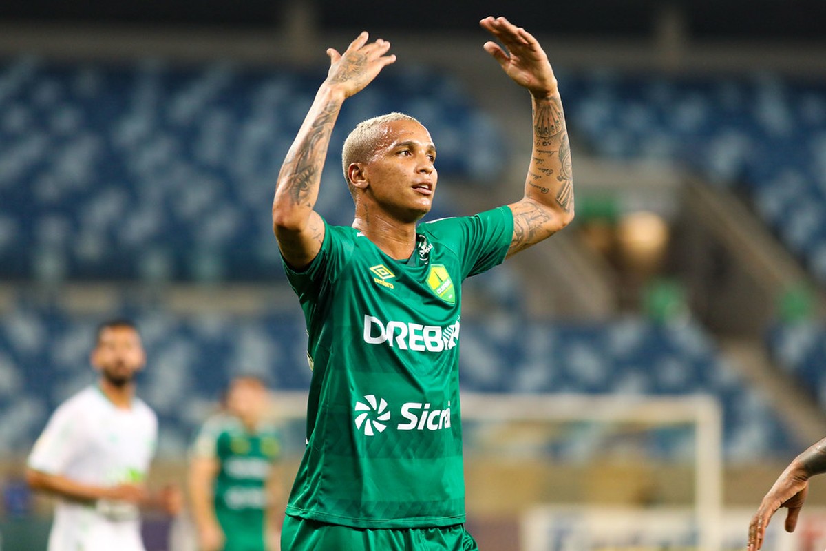 Deyverson lamenta gol perdido, mas celebra estreia pelo Cuiabá: "Muita ...