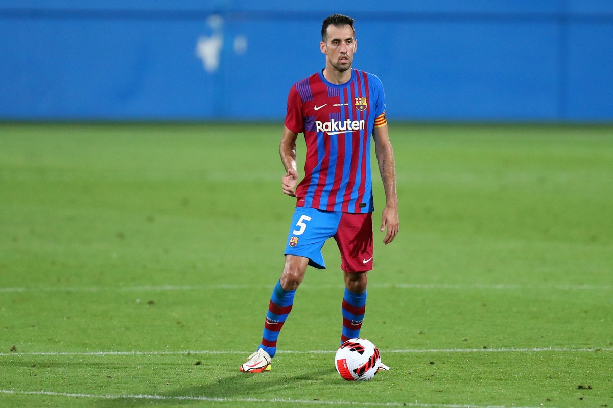 Busquets, o centro do jogo e a técnica que complementa a tática ...