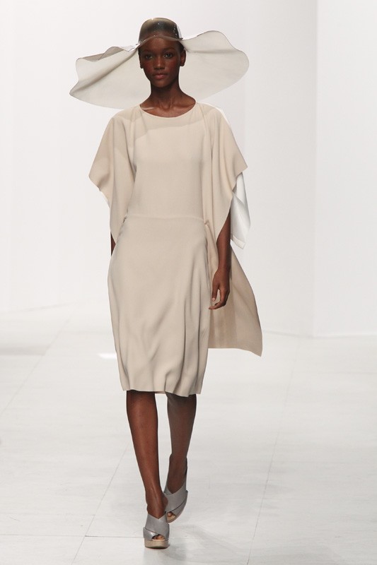 Chalayan | Paris | Verão 2014 | Desfiles | Vogue