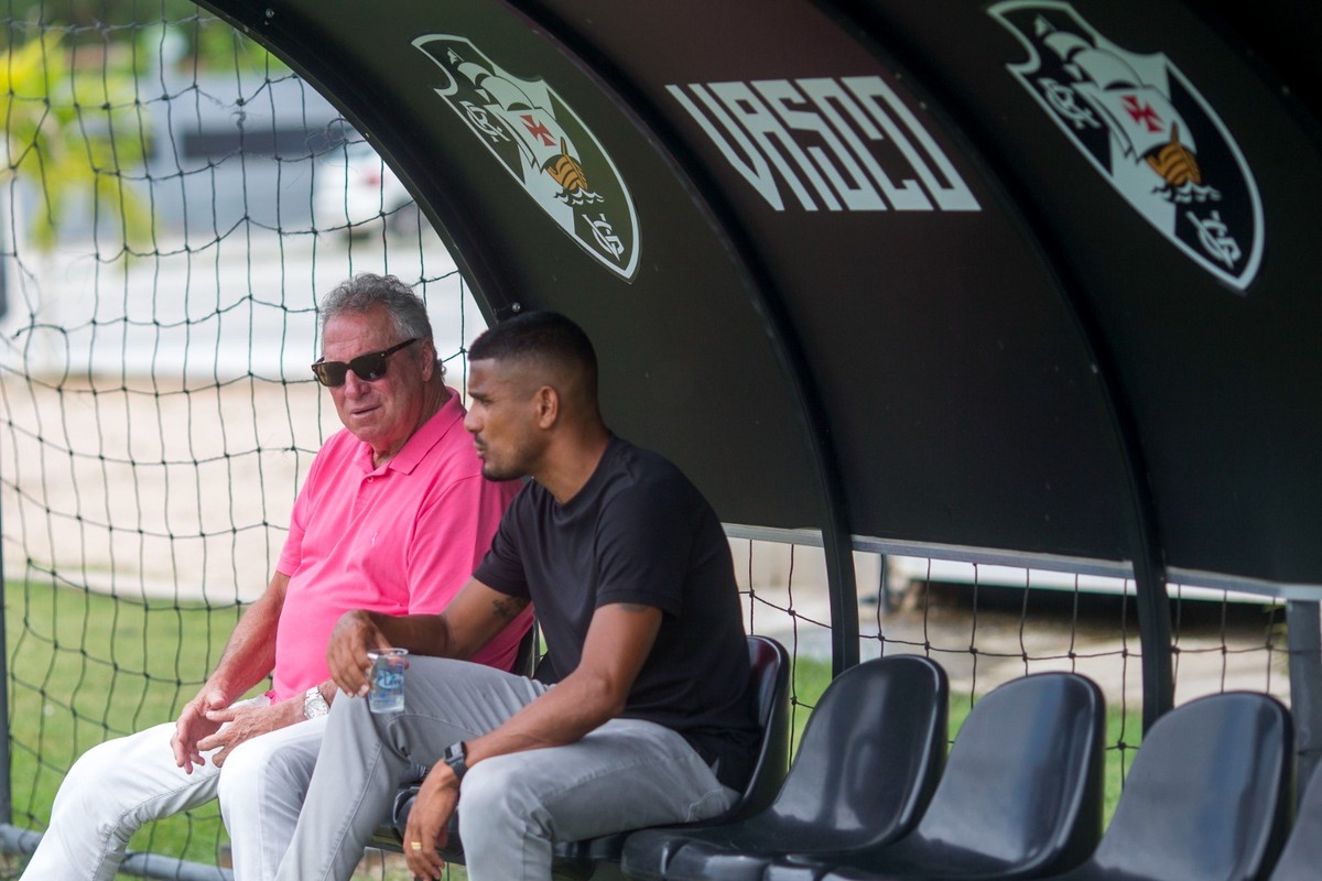 Do campo para as planilhas: entenda a função de Léo Matos no Vasco ...