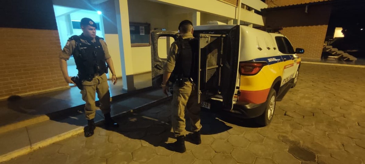 Dois irmãos são baleados na calçada de bar em Taiobeiras | Grande Minas ...