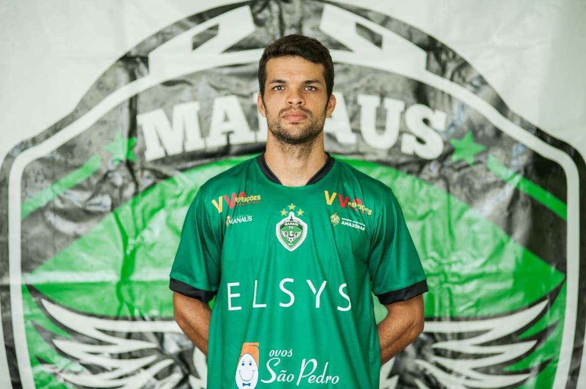 Em treino pré-viagem, Fajardo testa novidade Márcio Passos ao lado de ...