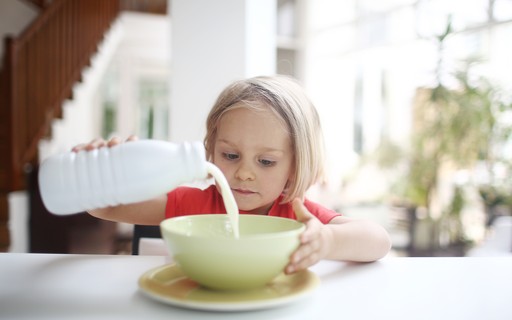 Sintomas de APLV em bebês que mamam no peito: como identificar ...