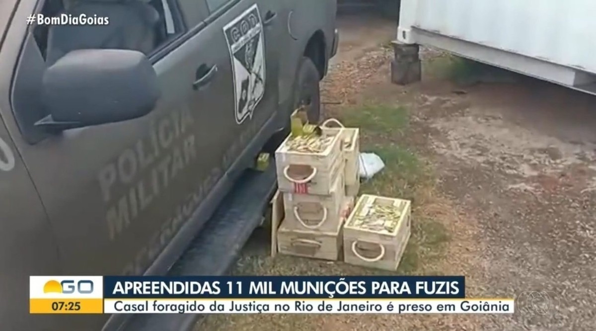Foragido Da Justiça Do Rj Casal é Preso Com Mais De 11 Mil Munições