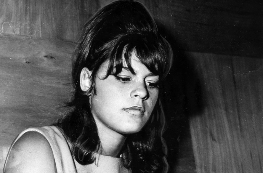 Mulher de Branco: Quem foi a musa da bossa nova que vagava pelas ruas ...