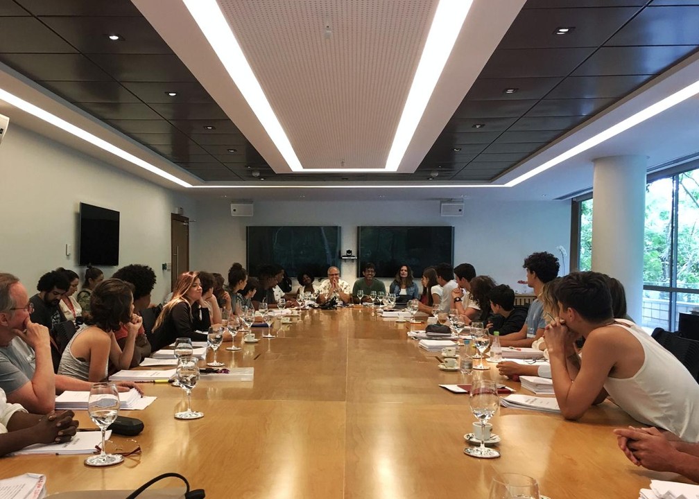 'Malhação - Toda Forma de Amar': elenco se reúne para ler os primeiros ...