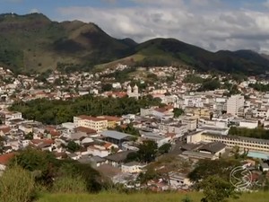 G1 - Apresentações de bandas regionais animam aniversário de Valença ...