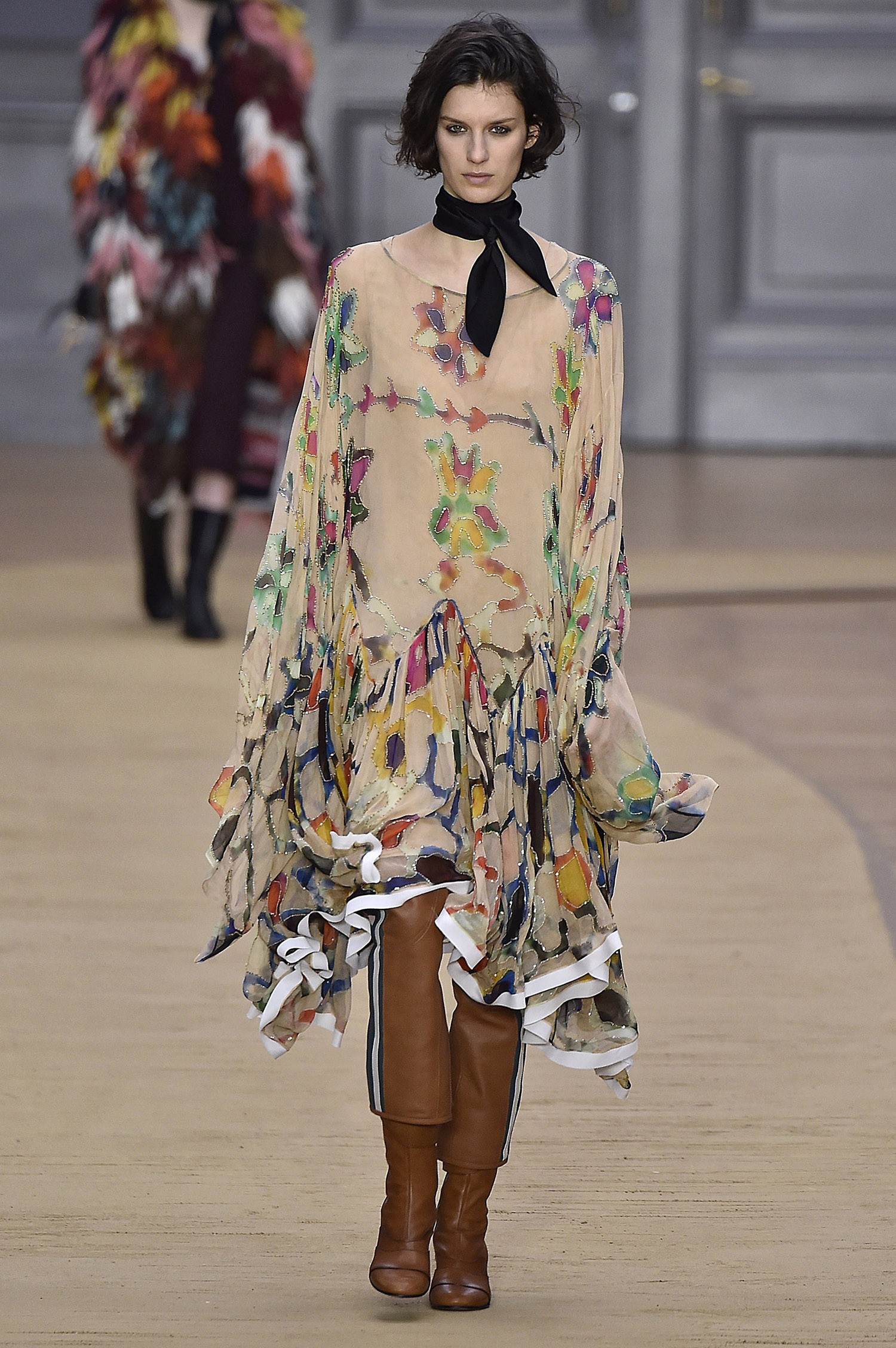 Rainha do boho contemporâneo, Chloé traz inverno 2017 esperto e ...