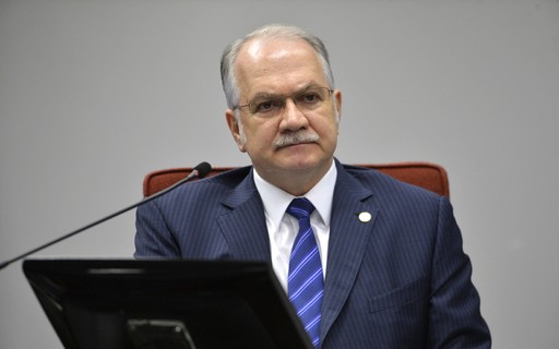 Papelada da Lava Jato faz Fachin mudar de gabinete no STF - Época ...