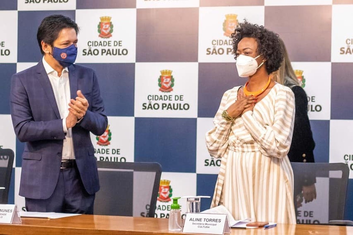 Nova secretária da Cultura da cidade de SP toma posse, e Nunes nega ...