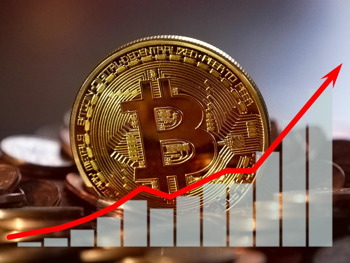 Em outubro, o bitcoin volta ao topo do ranking das aplicações ...
