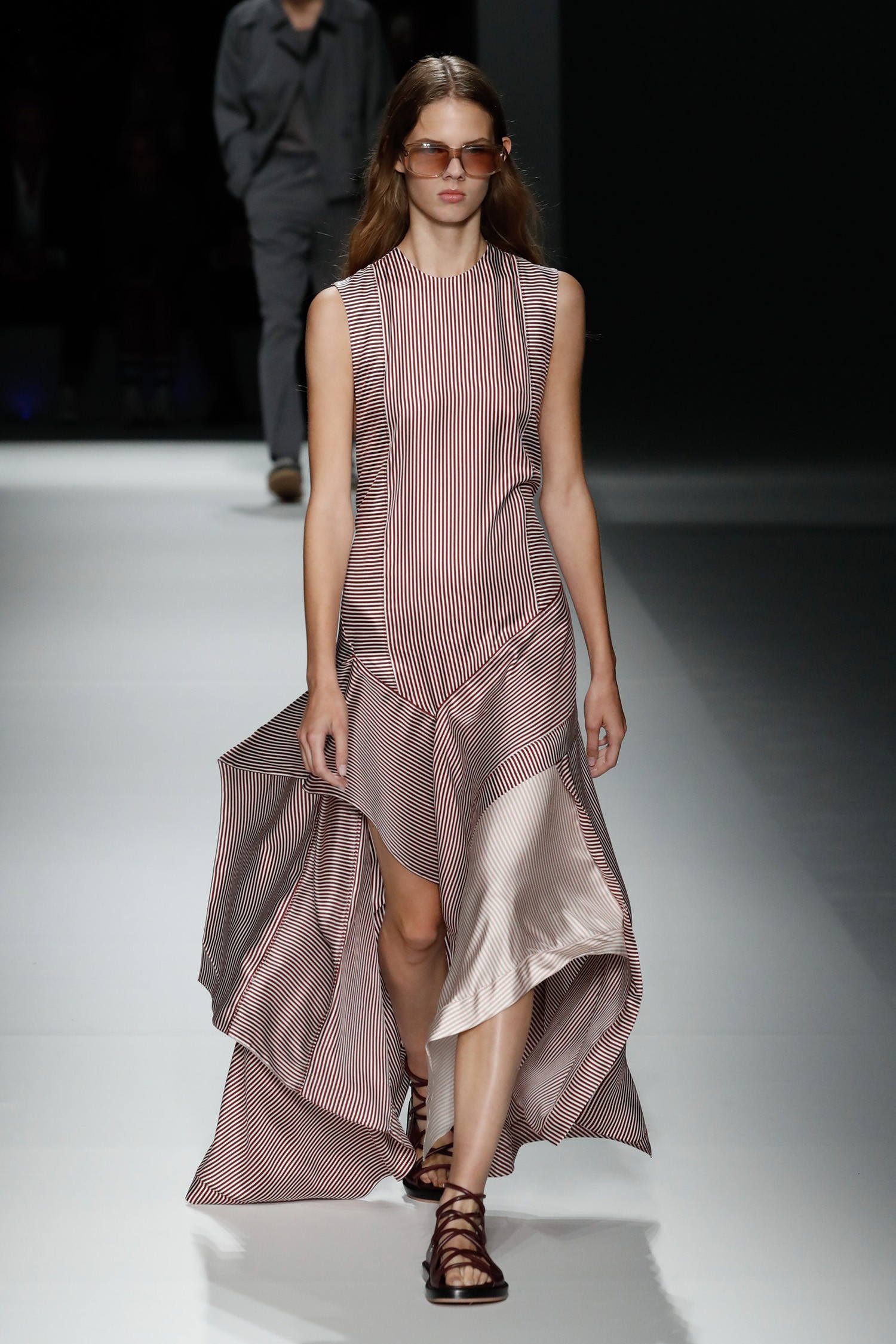 BOSS | Verão 2019 | Nova York | Desfiles | Vogue