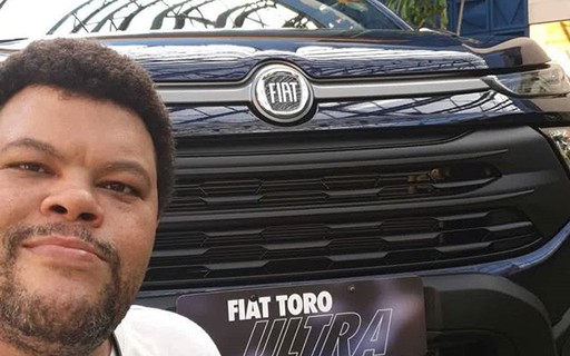 Bbb 20 Após Perder Prova Do Líder Babu Santana Ganha Carro De