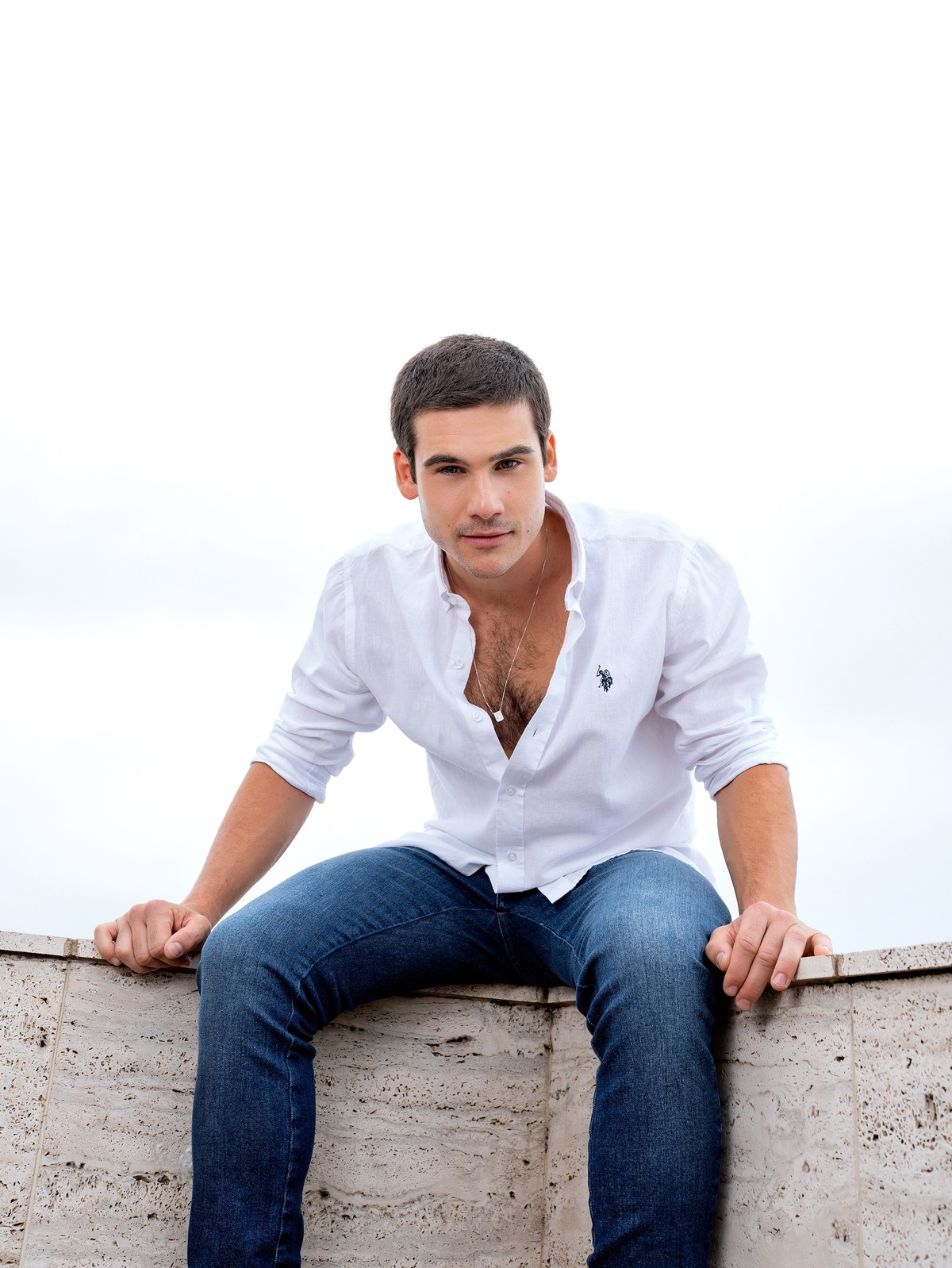 No ar em ‘Todas as flores’, Nicolas Prattes fala de cenas quentes ...