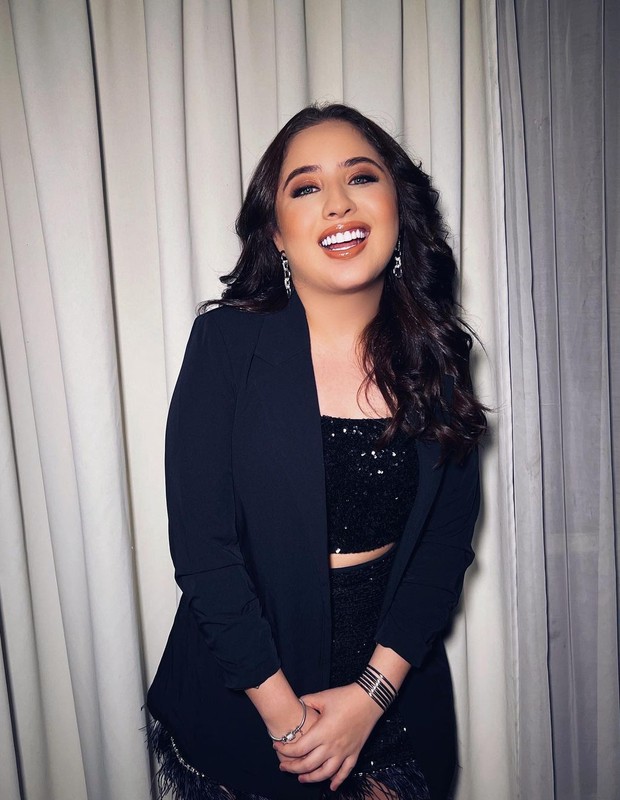 Mari Fernandez avalia primeiro ano de carreira: "Sempre posso me ...