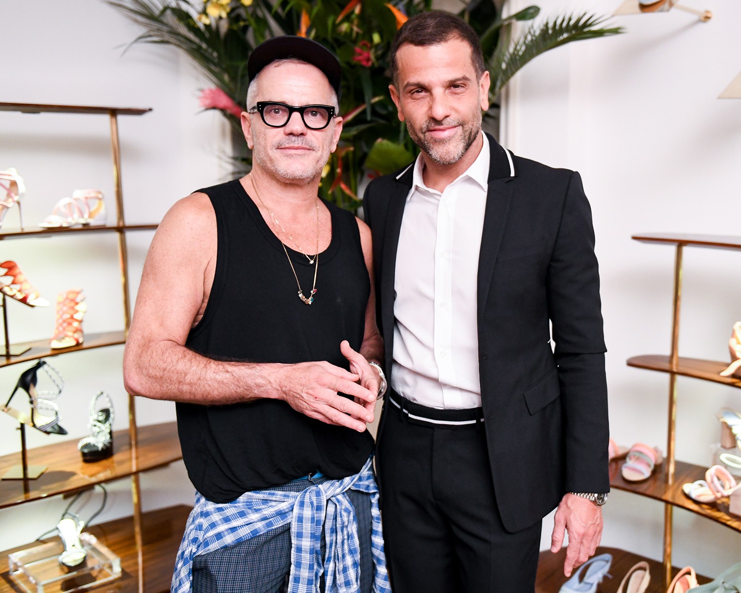 Alexandre Birman reúne time estrelado na apresentação do seu verão 2019 ...