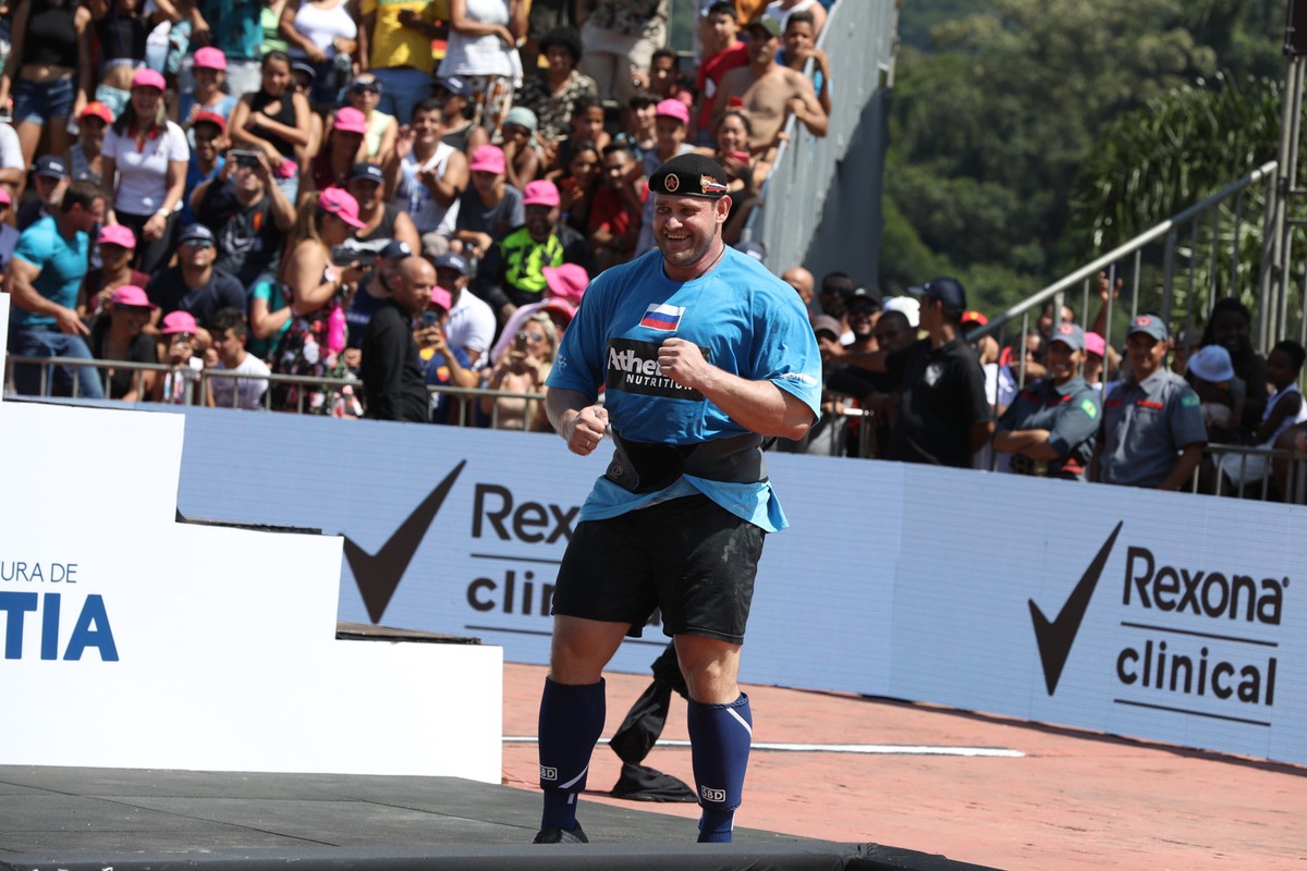 Gigante russo de 145 kg chega ao Brasil para defender título do Força ...