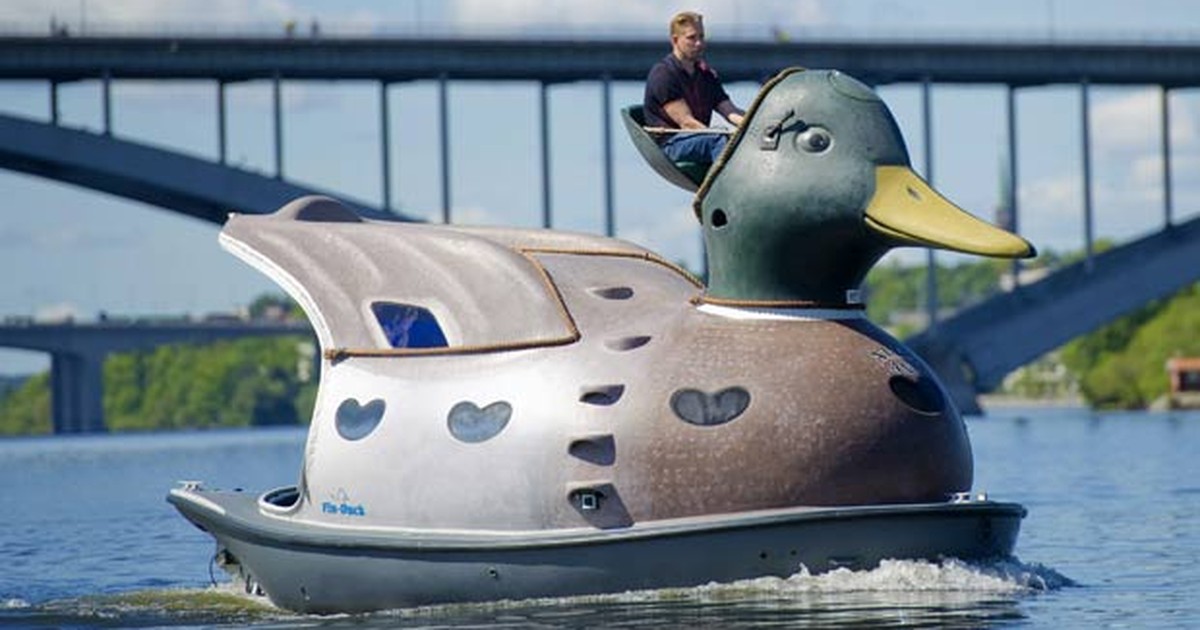 G1 - Sueco constrói barco em formato de pato que custa R$ 92 mil ...