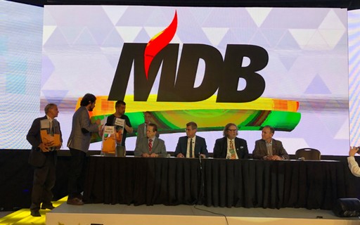 PMDB aprova mudança de nome e volta a se chamar MDB - Época Negócios ...
