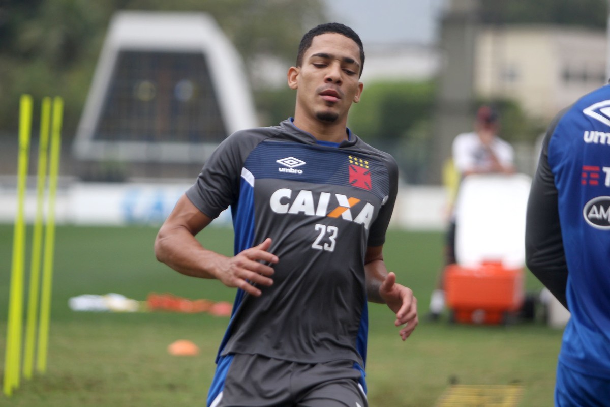 Gilberto mantém objetivo de Libertadores apesar de momento complicado ...