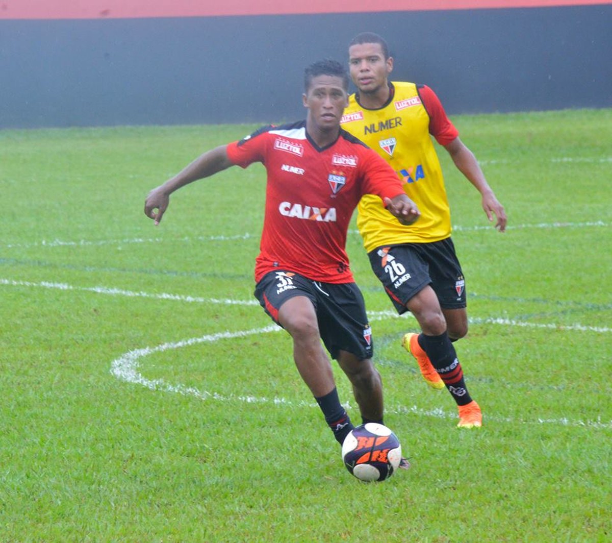 Sem espaço, Abuda deixa o Atlético-GO; clube acerta com atacante do ...